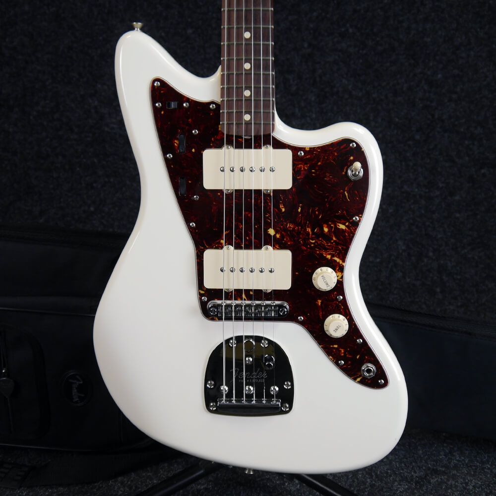 Fender Classic Player Jazzmaster - Olympic White w/Gig Bag - 2nd Hand ...