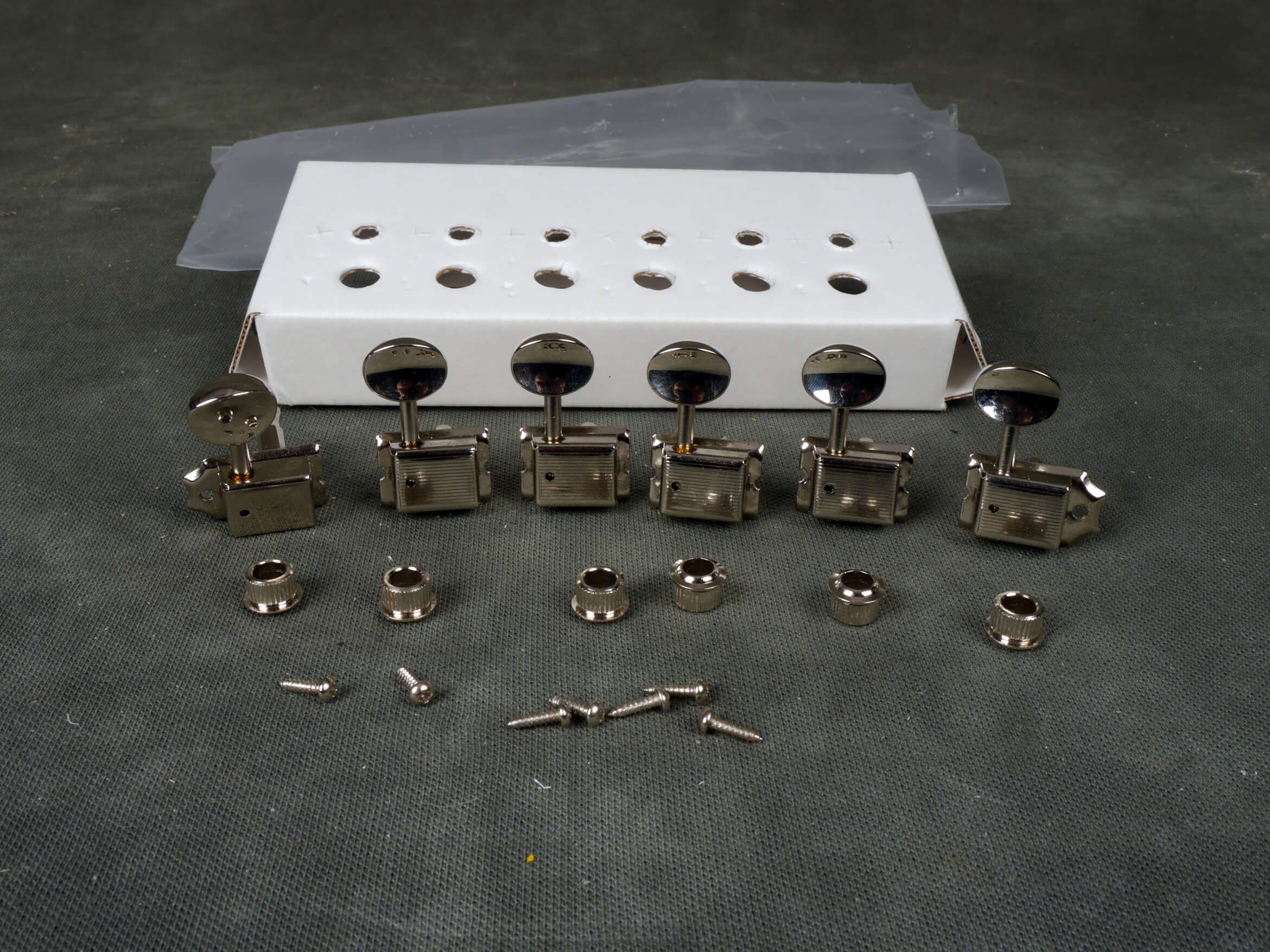 Fender American Vintage Machine Heads - Nickel/Chrome w/Box - 2nd Hand ...