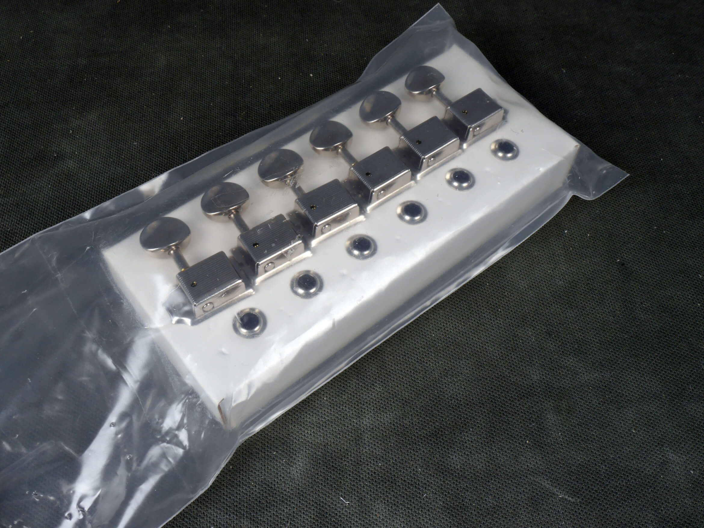 Fender Classic Tuning Machine Heads at Clinton Spears blog