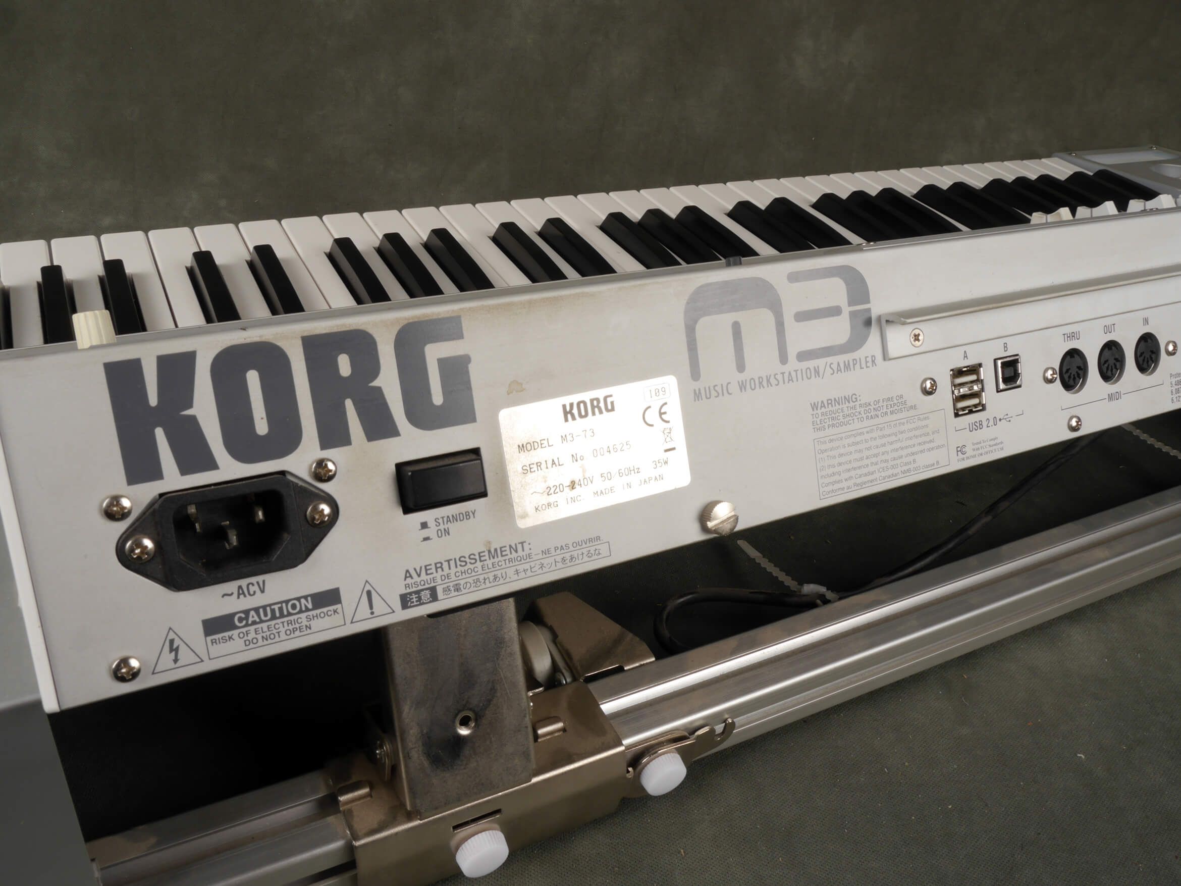 Korg M3 Expanded Workstation - Synthesizer / Sampler - 2nd Hand **UK ...