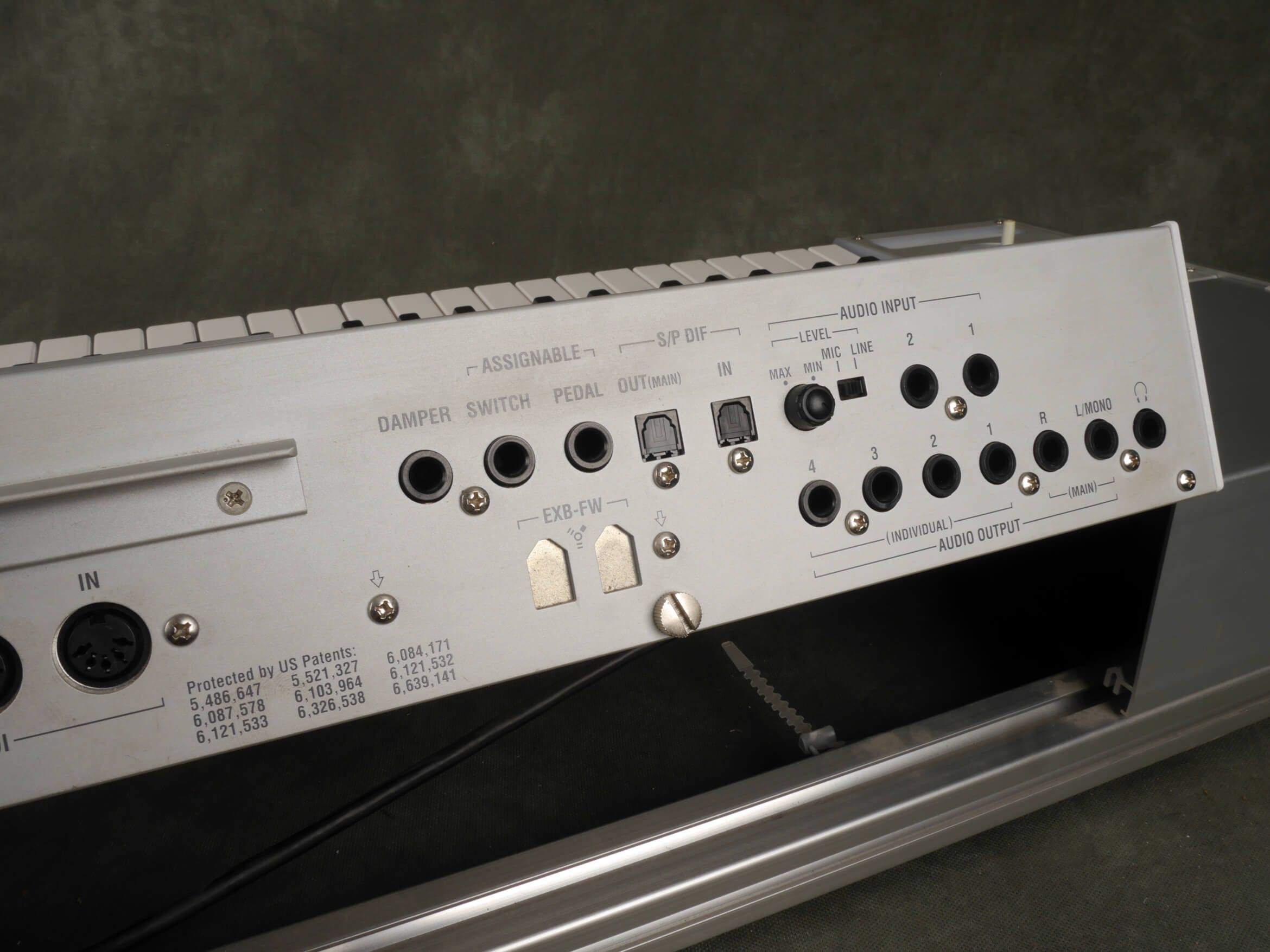 Korg M3 Expanded Workstation - Synthesizer / Sampler - 2nd Hand **UK ...