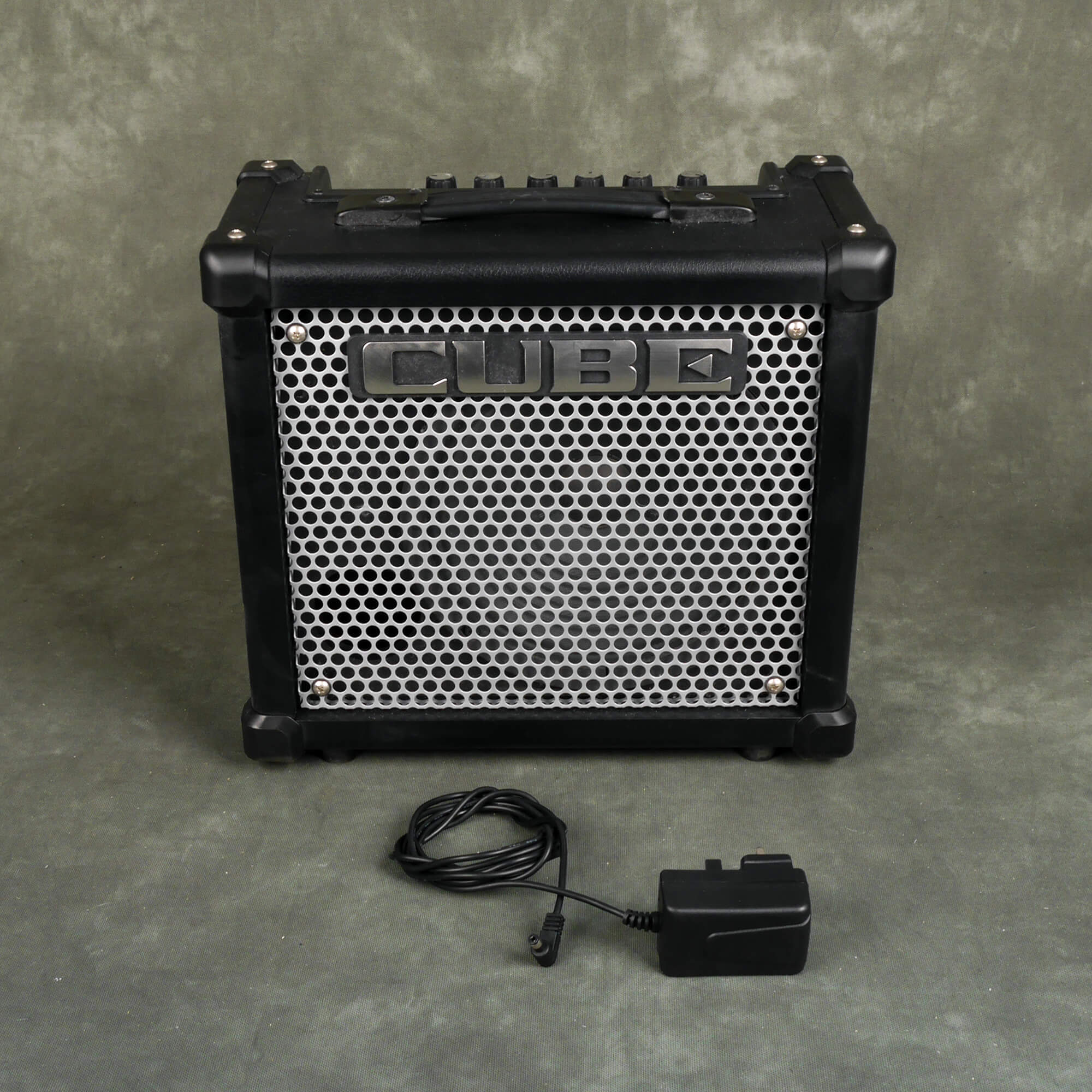 Roland Cube 10GX Combo Guitar Amplifier - 2nd Hand | Rich Tone Music